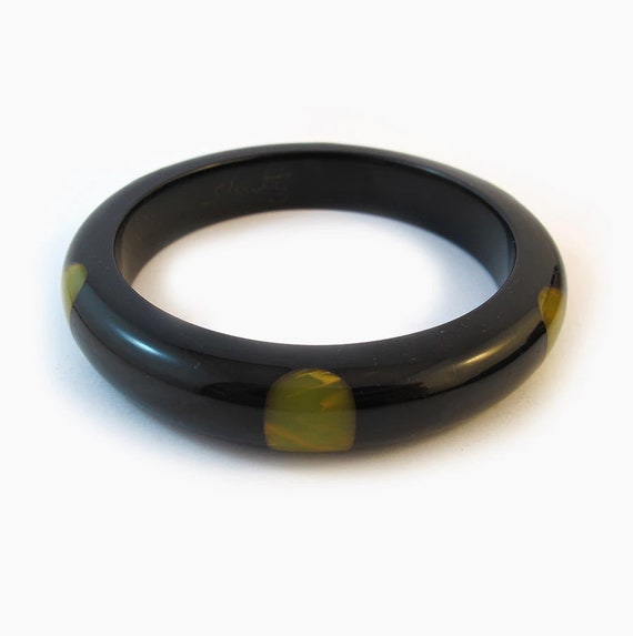 Shultz bakelite store