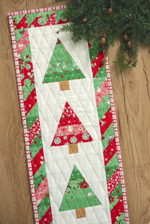Mini Christmas Quilt Patterns Crooked Christmas Tree Mini Quilt