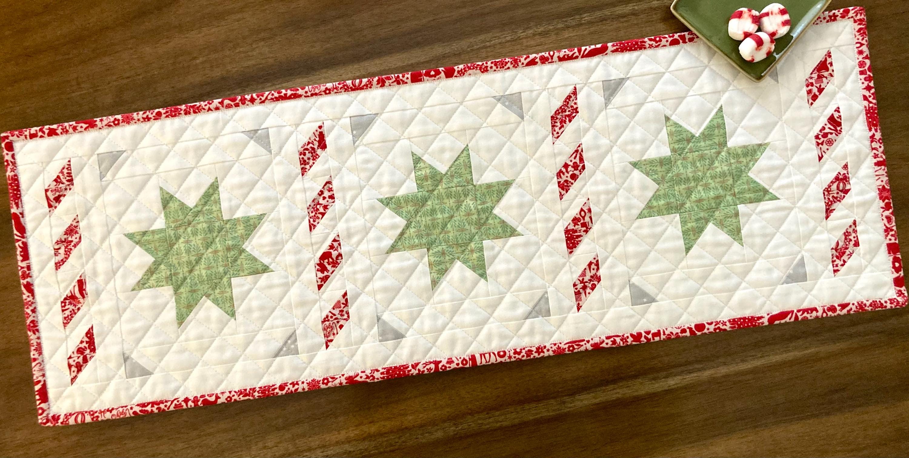 Merry Little Stars Mini Quilt PDF Pattern, Christmas Star Mini Quilt ...