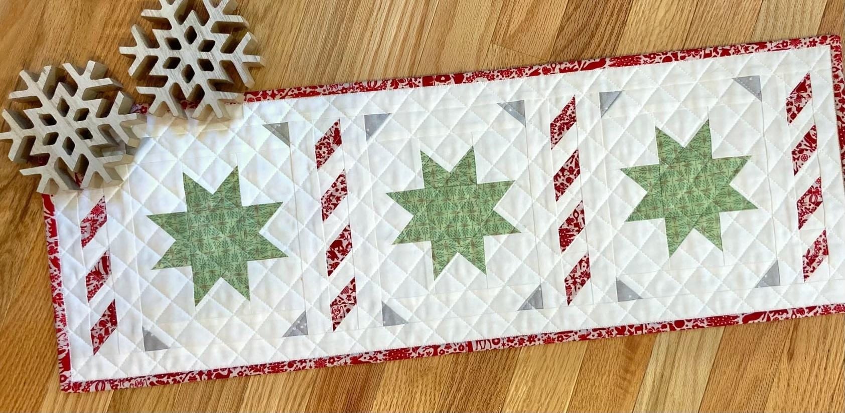 Merry Little Stars Mini Quilt PDF Pattern, Christmas Star Mini Quilt ...