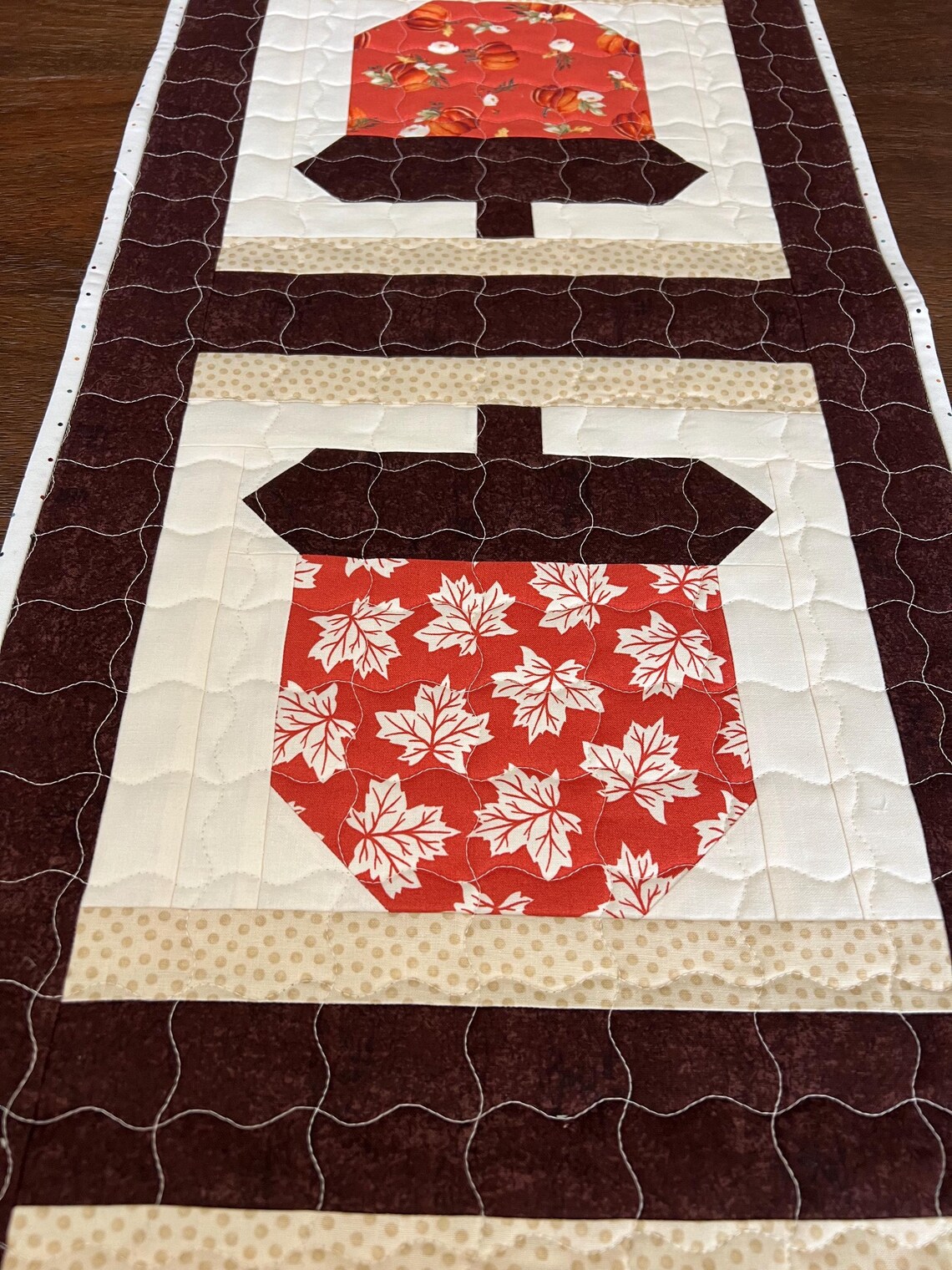 Quilted Fall/thanksgiving Acorn Table Runner - Etsy