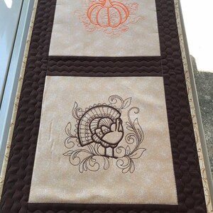 Quilted &embroidered Thanksgiving Table Runner - Etsy