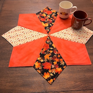 Quilted Fall/thanksgiving Table Topper - Etsy