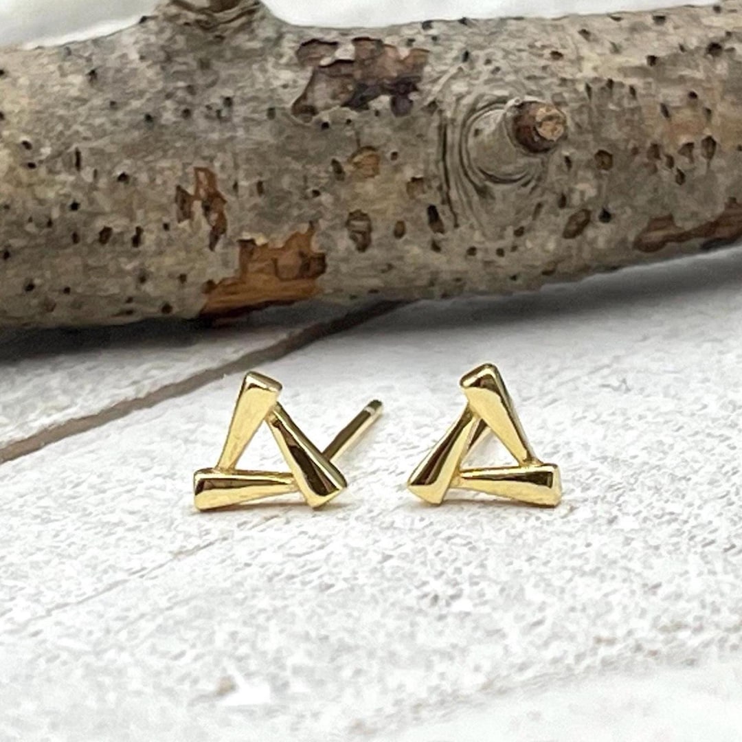 Tiny Open Triangle Gold Stud Earrings, Minimalist Delicate Unisex - Etsy