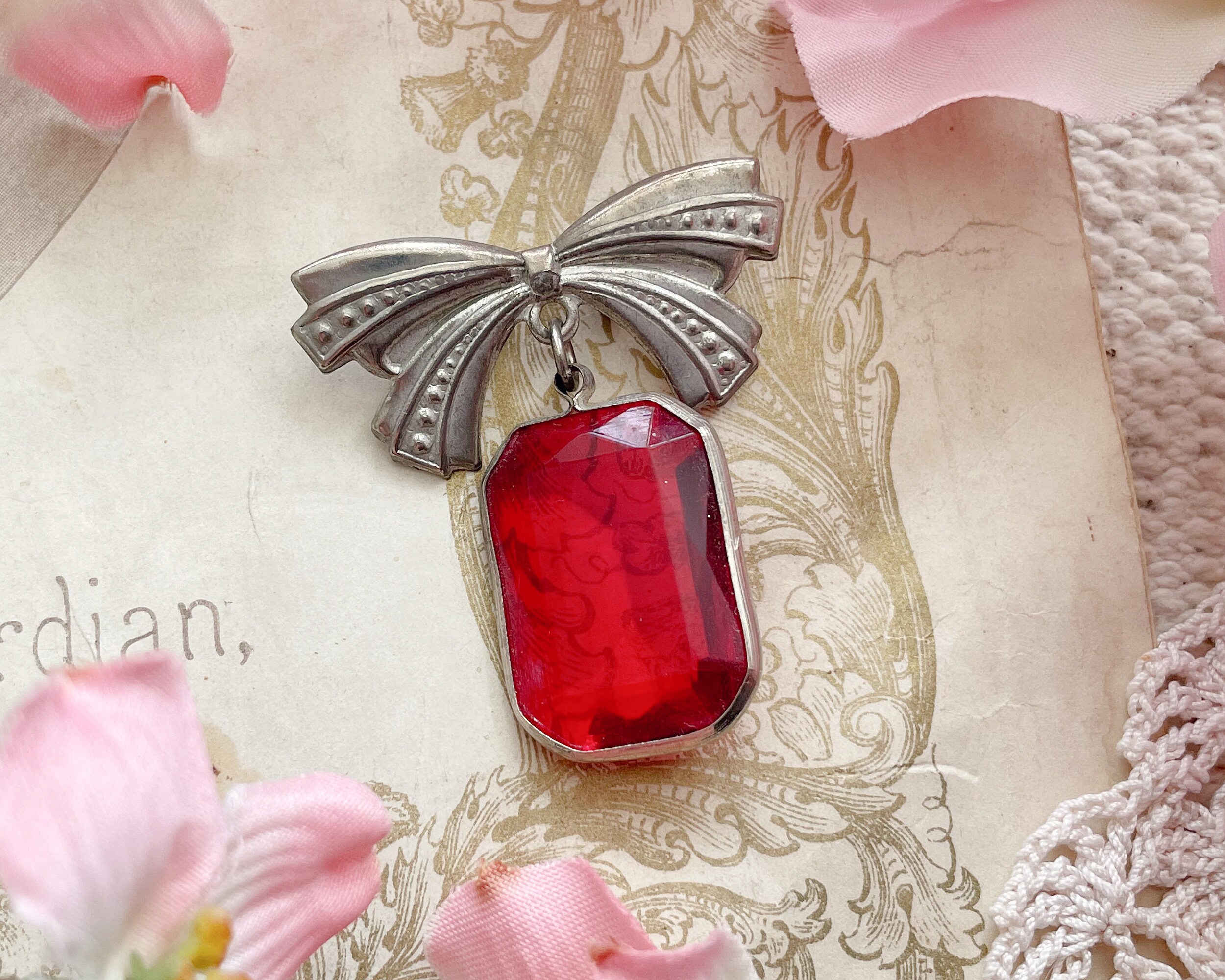 Large Red Bow Brooch - Etsy UK