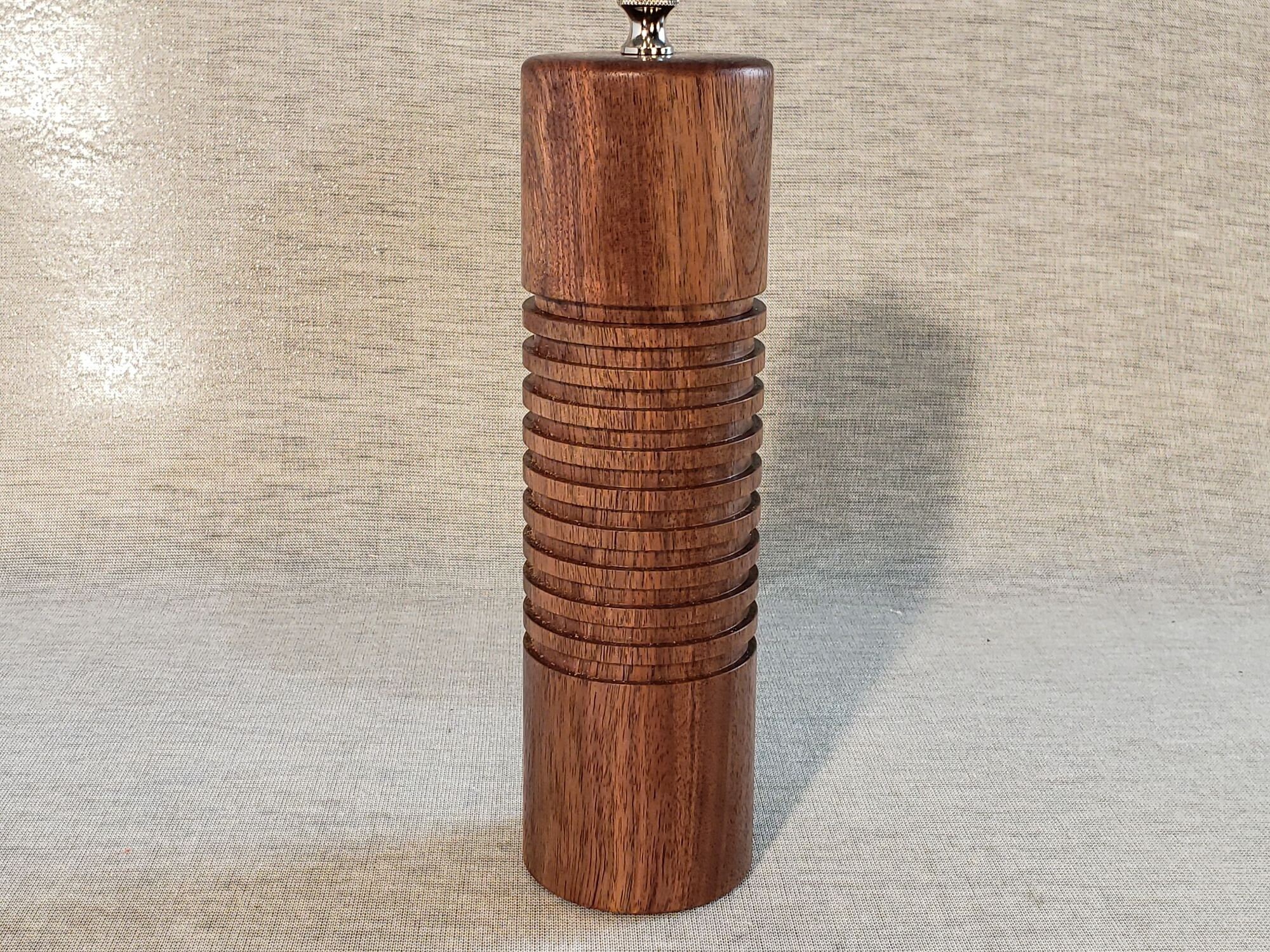 8" Walnut "modern Ribbed" Wooden Peppermill (P60) - Etsy