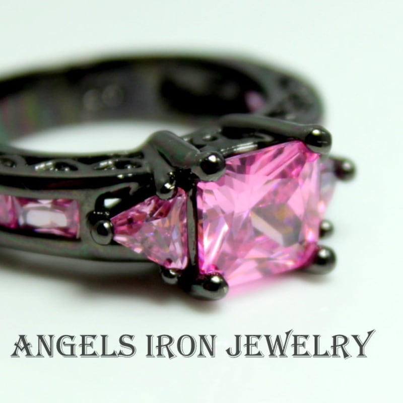 Black Gold Ring - Etsy