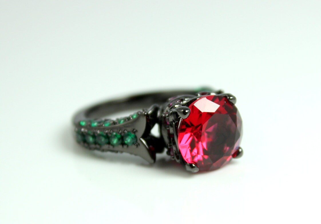 Black Gold Ring Ruby Red Green Unique Rose Inspired Gothic Goth ...