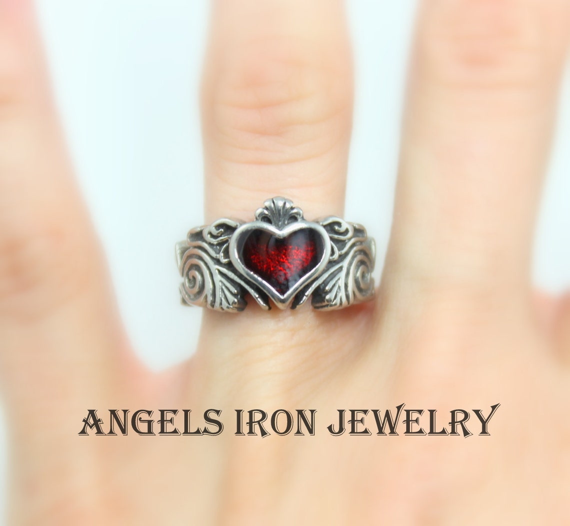Claddagh Ring Stainless Steel Blood Red Heart Crown Symbolic Love Rings ...