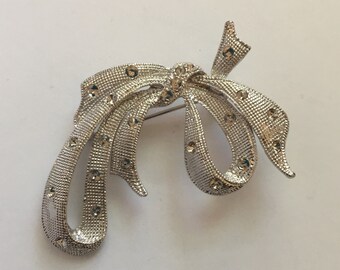 Lady Remington Brooch - Etsy