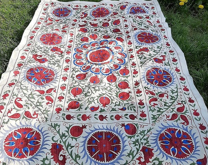 Uzbek Hand Embroidery Suzani. Bedspread, Bedcover, Wall Hanging ...