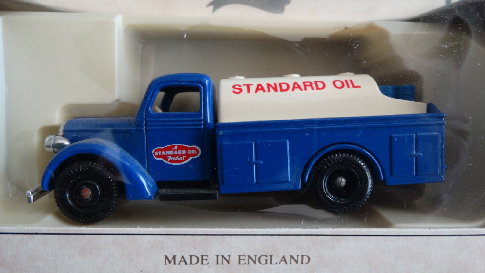 Lledo of England Chevron Collectable Commemorative Standard Oil Die ...