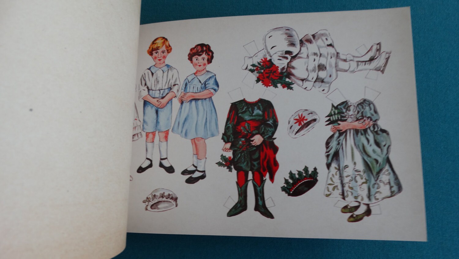Dilly Dollies Paper Cut-out Dolls & Costumes Reprocutions of the ...
