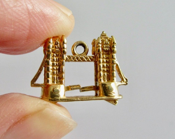 Moving Tower Bridge London Vintage 9ct Gold Charm - Gem
