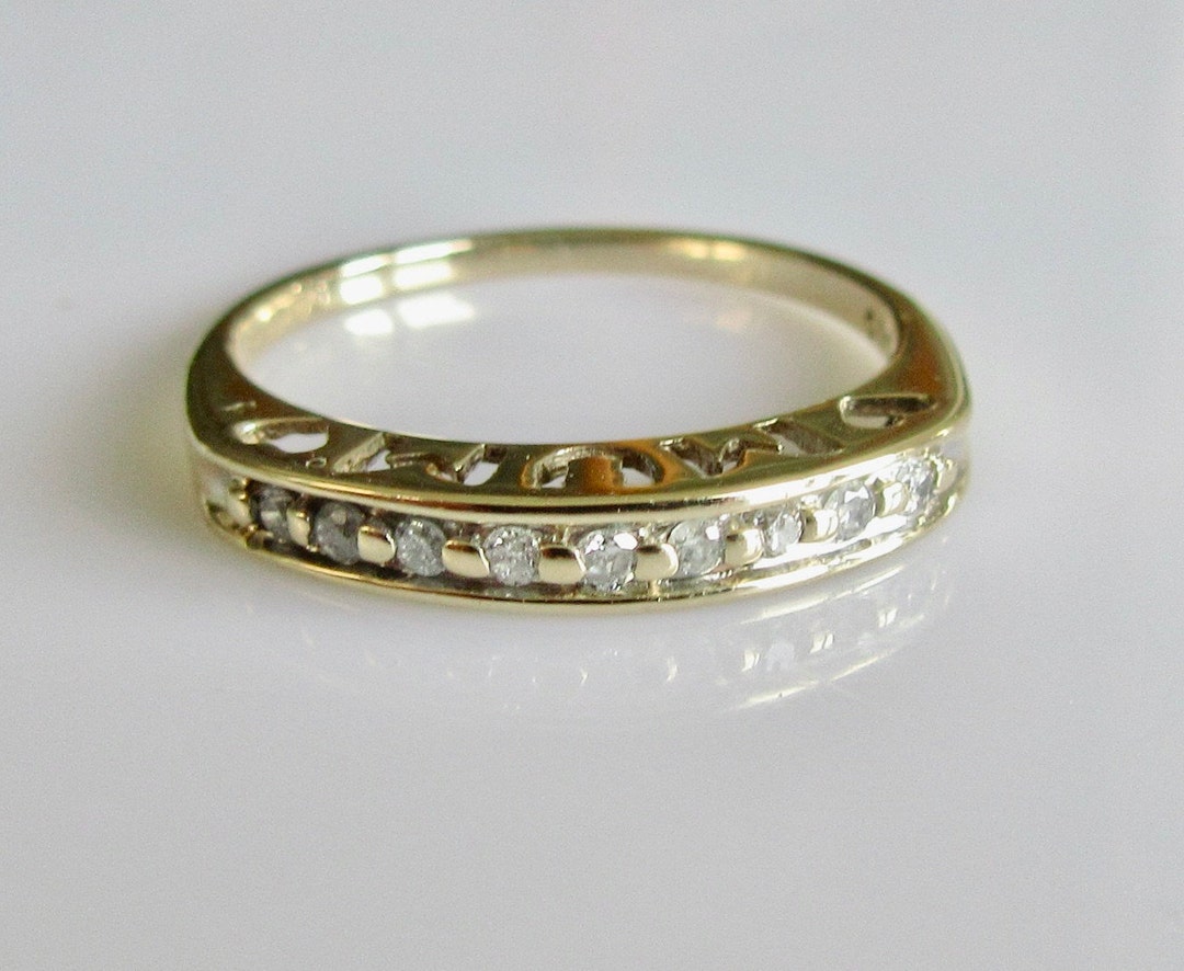 9ct Gold Diamond Mum Ring - Etsy