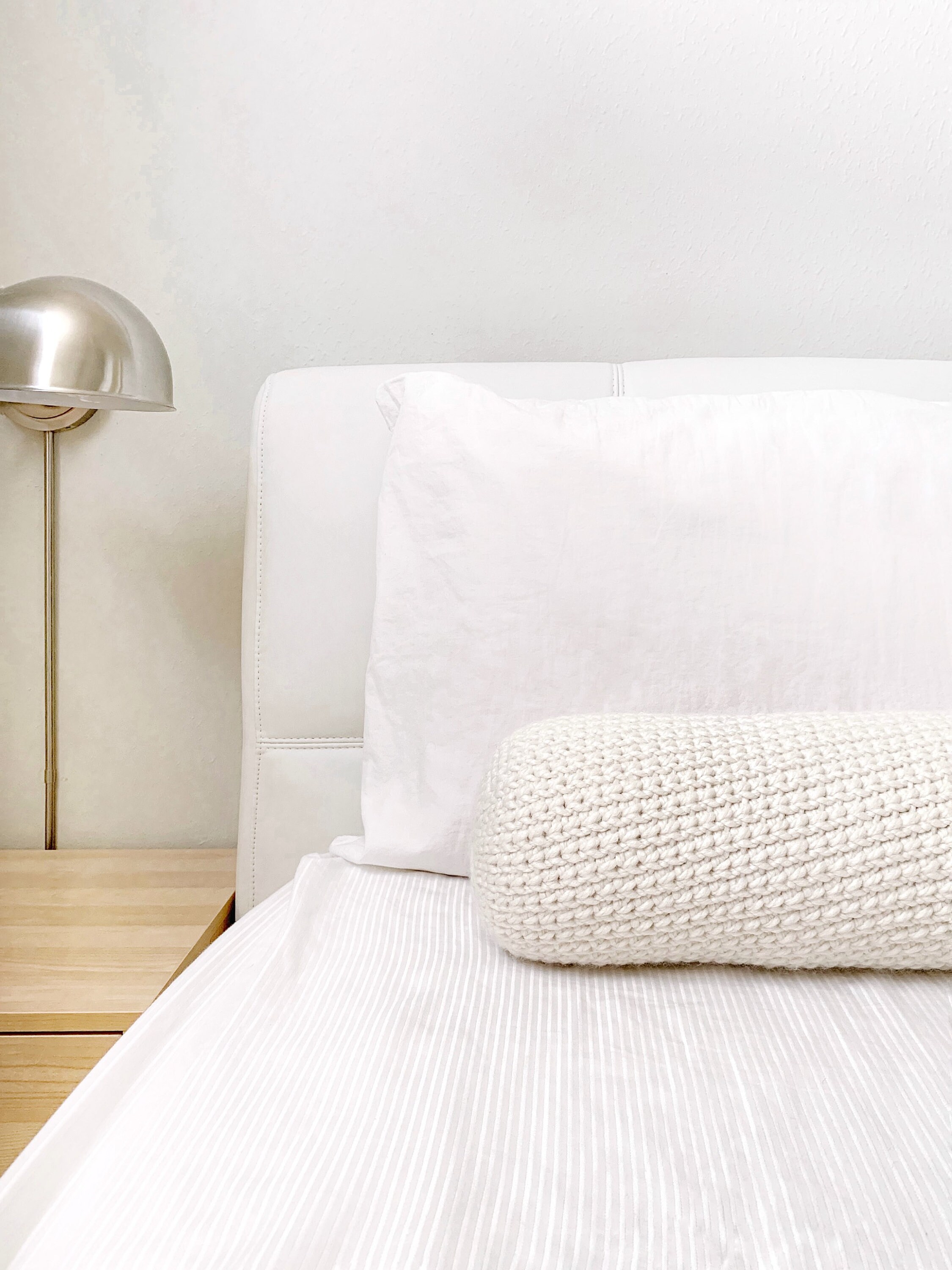 Lean Back Bolster Pillow ~ Customizable Crochet Pattern ~ the DUAVAO - Etsy