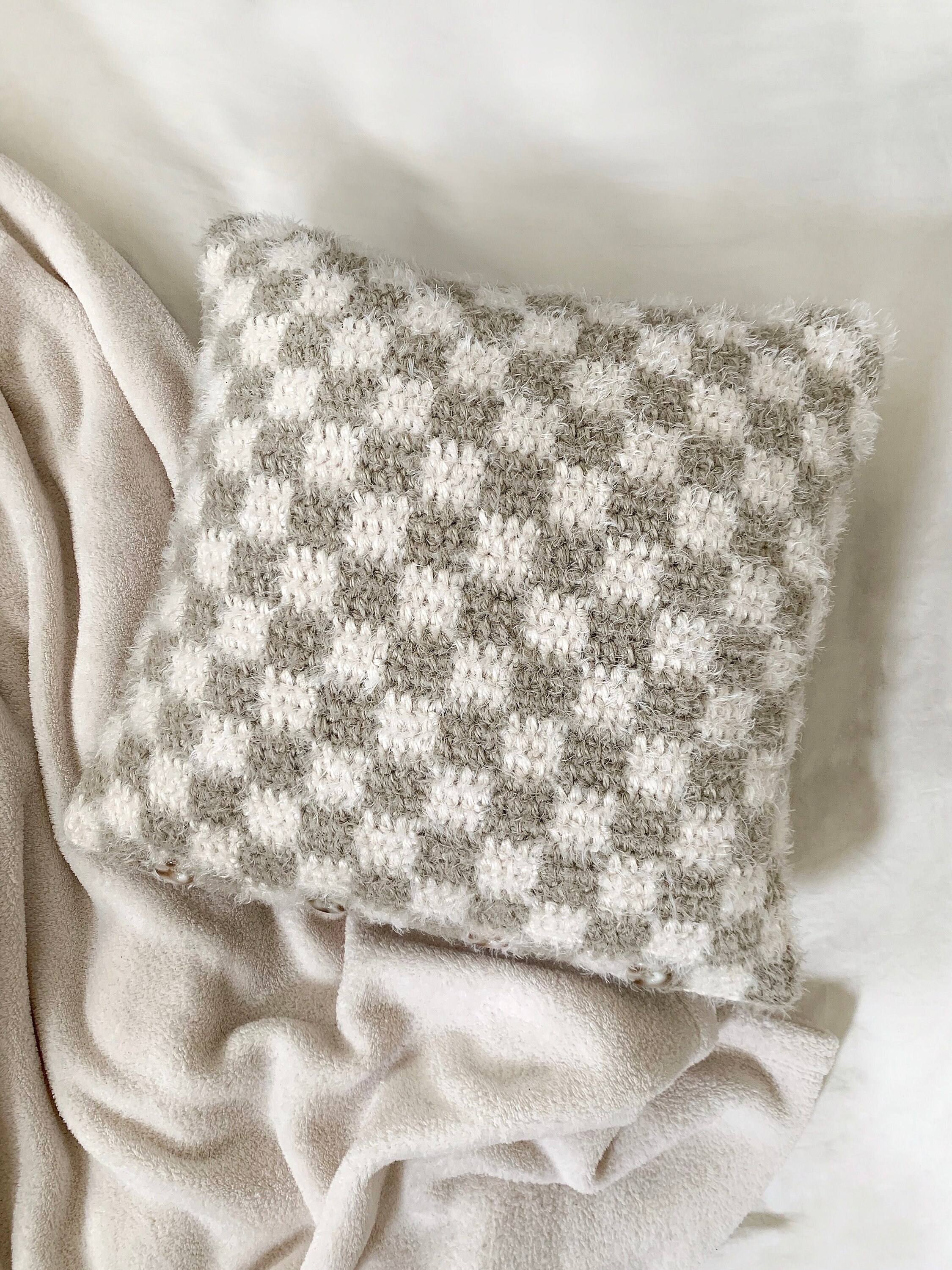 Balanced Checkered Pillow Cover Easy Crochet Pattern Customizable and ...