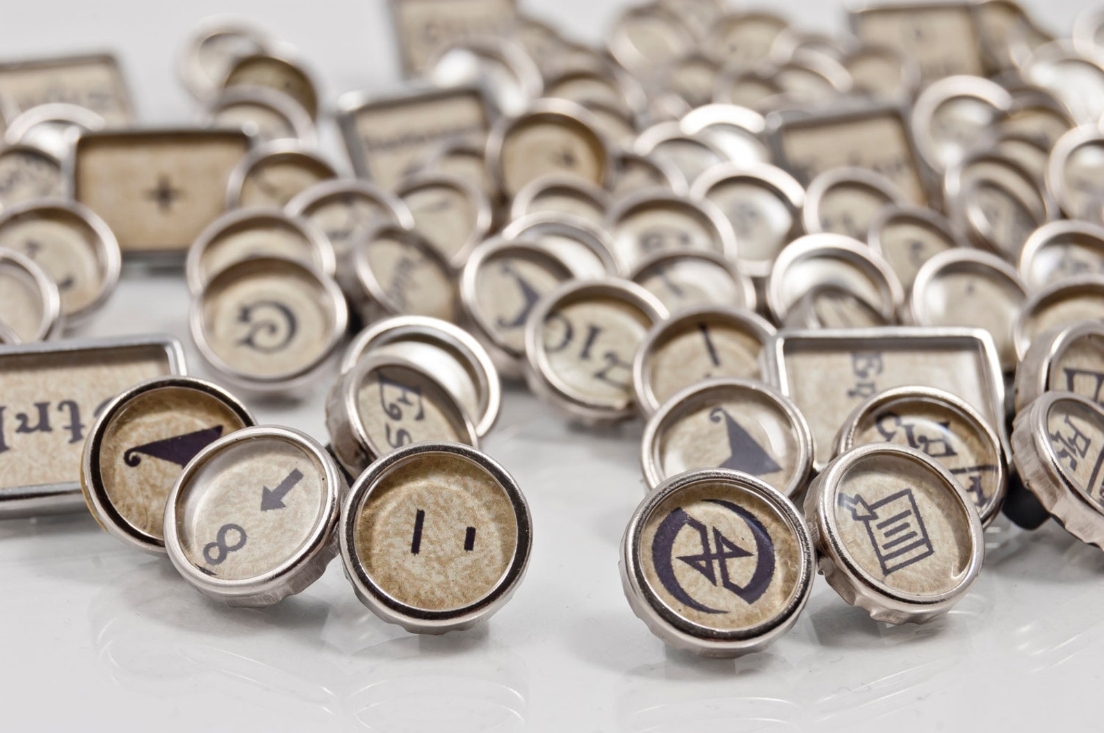 Typewriter Keys - Datamancer Vintage Antique Style Key Caps - Black and ...