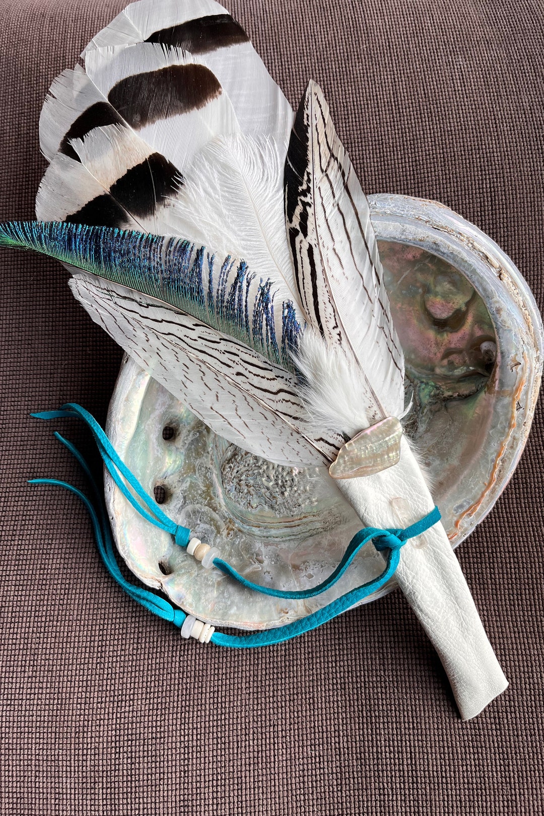 White Feather Smudge Fan, Shamanic Altar Tool, Wedding Decor - Etsy