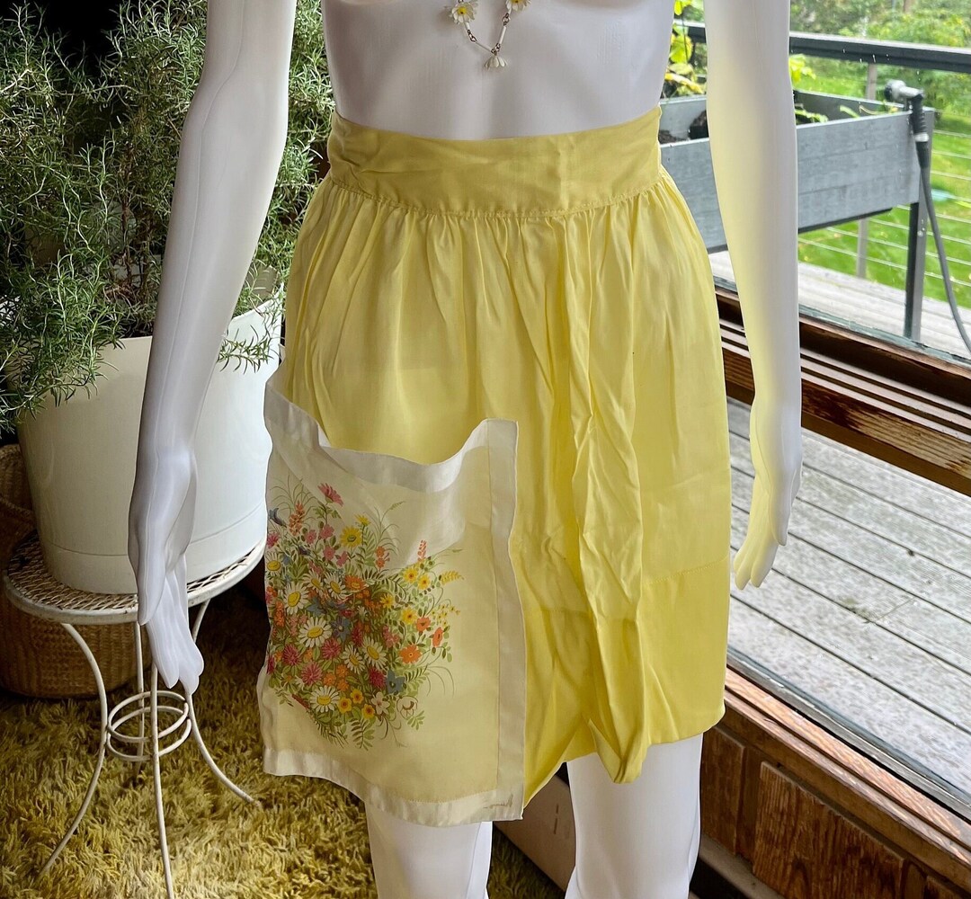 Vintage 1960s Yellow Half Apron – Floral Pocket, Hostess Style - Etsy