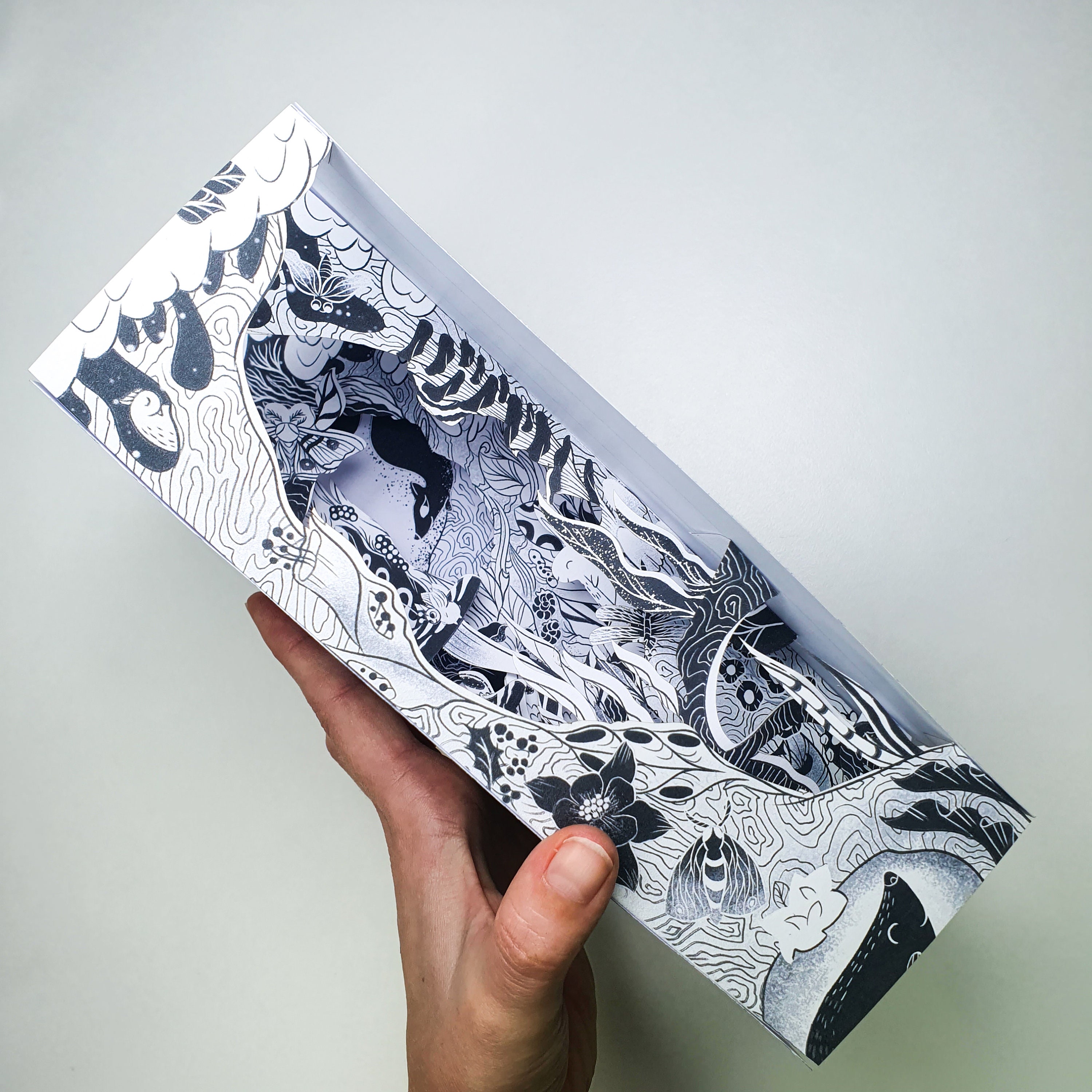 Forest Creatures Paper Book Nook Kit, Paper Crafting Idea for Bookshelf ...