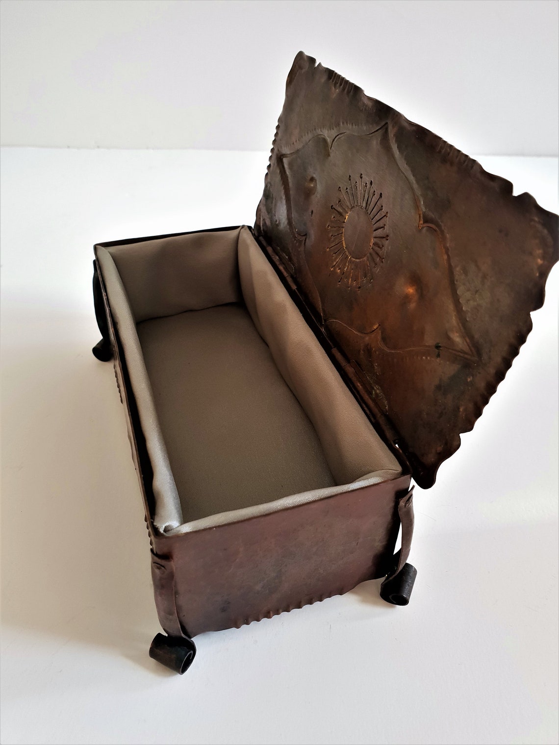 Very Rare Original Arts and Crafts Hand-hammered Copper Box - Etsy UK