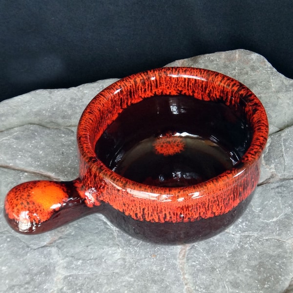 Canuck Pottery - Etsy Canada