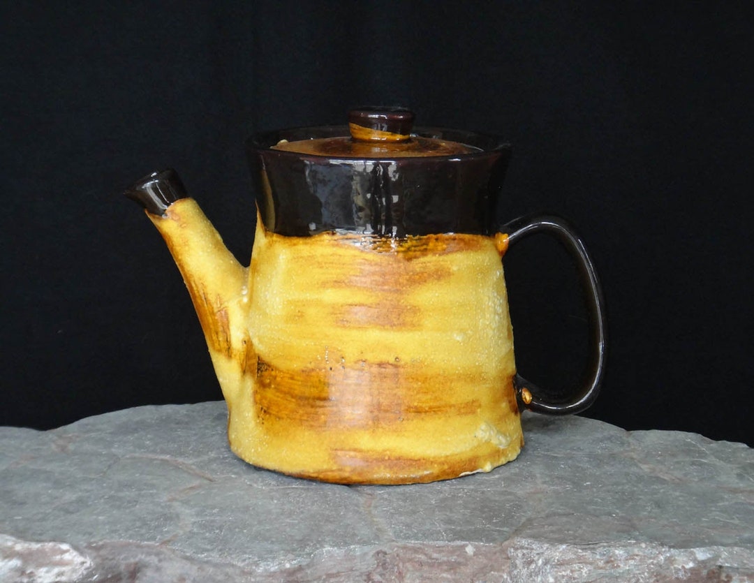 Teapot Laurentian Pottery artisan fat Lava - Etsy