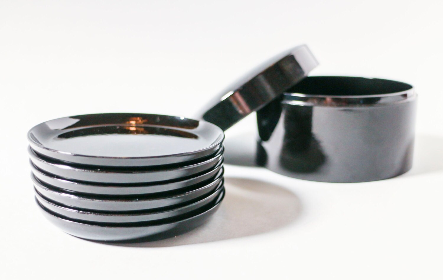 Little Black Sushi Dishes in Capsule Container Japanese Simplicistic ...