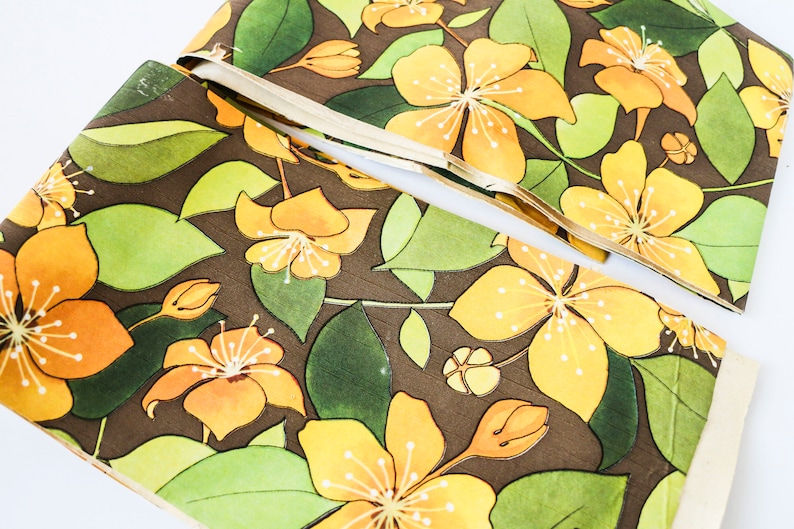 Beautiful Retro Vintage Wallpaper Border - 70s 80s Flower Pattern Style ...