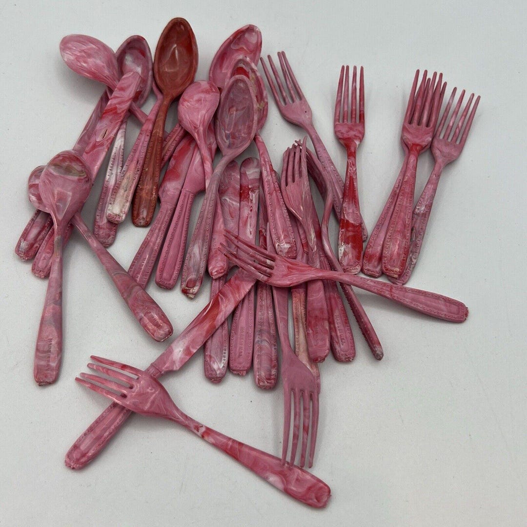 Vtg 30 Pc Set Play Childs Pink Plastic Flatware Silverware USA Service ...