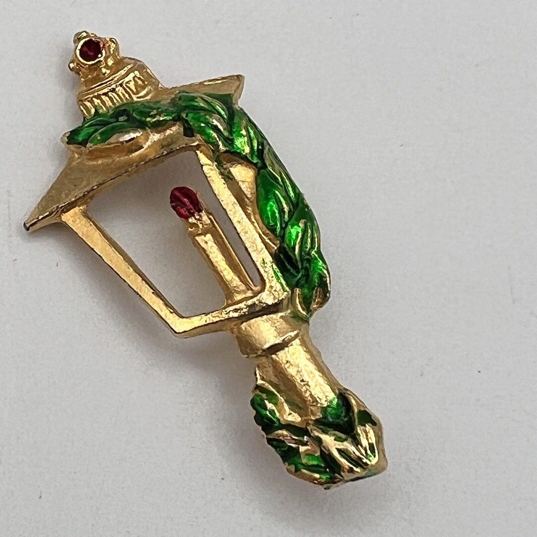 Vtg Christmas Street Lamp Lantern Enamel Brooch Gold Tone Holly Green ...