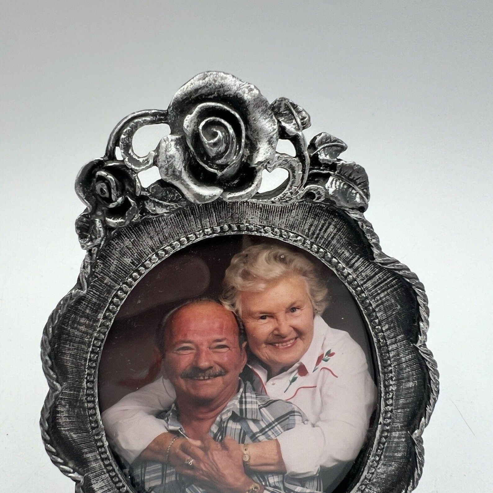 Small Vintage Pewter Oval Picture Frame Roses Leaves 2x3 Silver ...
