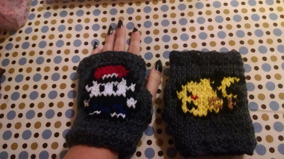 Knitted Pokemon Pikachu and Trainer Fingerless Gloves | Etsy