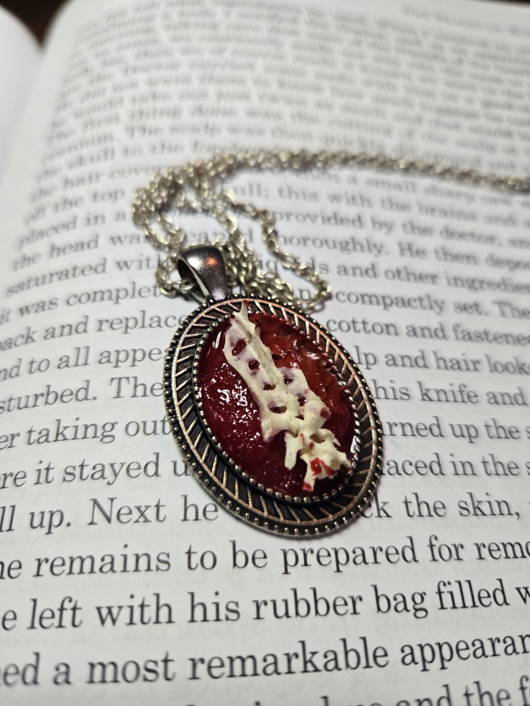 Bloody Gerbil Spine Necklace – Small Vertebrae Bone Jewelry | Gore ...