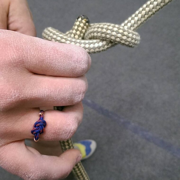 Figure 8 Knot Ring - Etsy