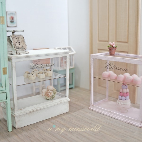 Dollhouse Display - Etsy