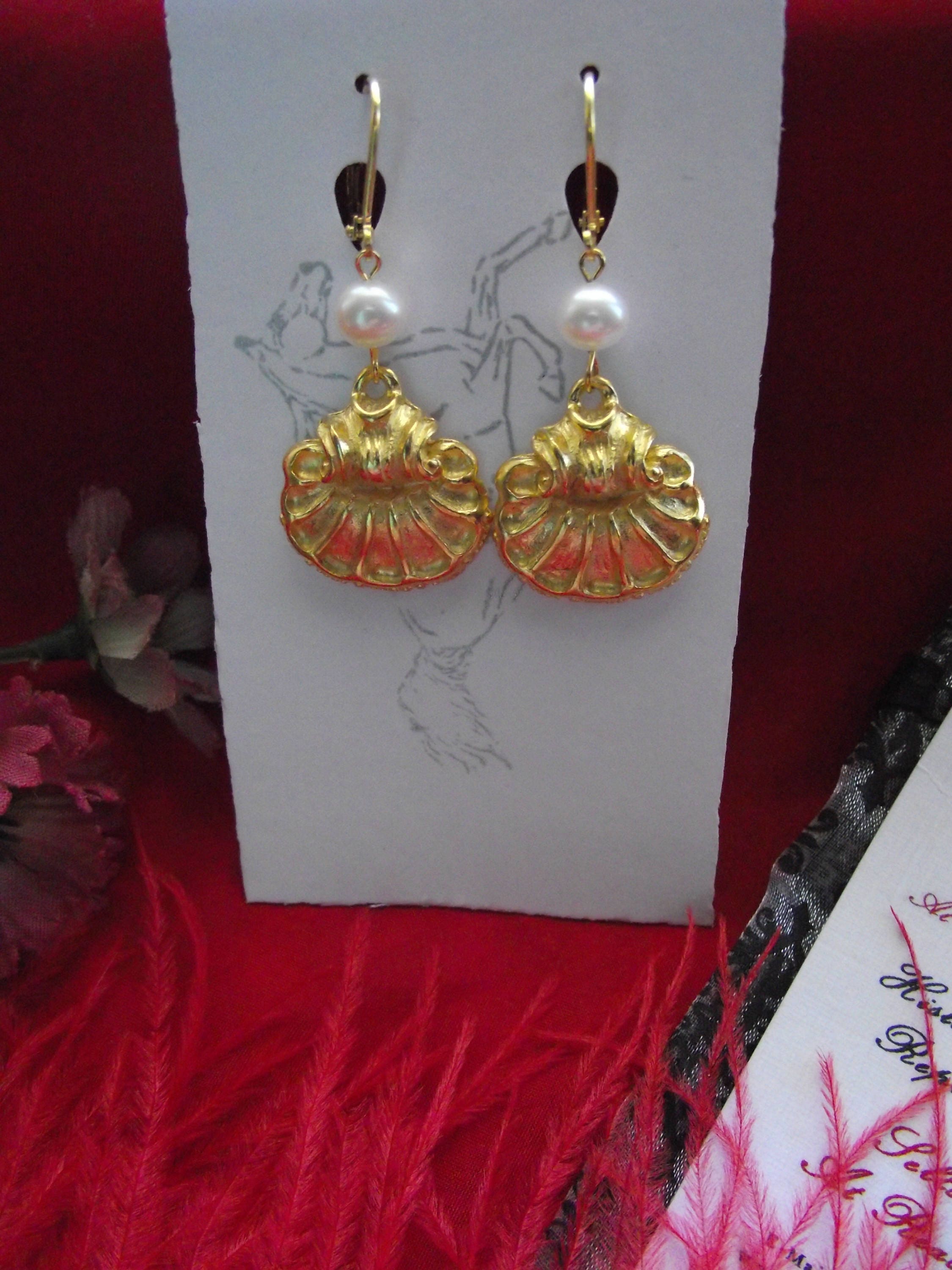 S-0026 Breaker Shell Jewelry Necklace Bracelets and - Etsy