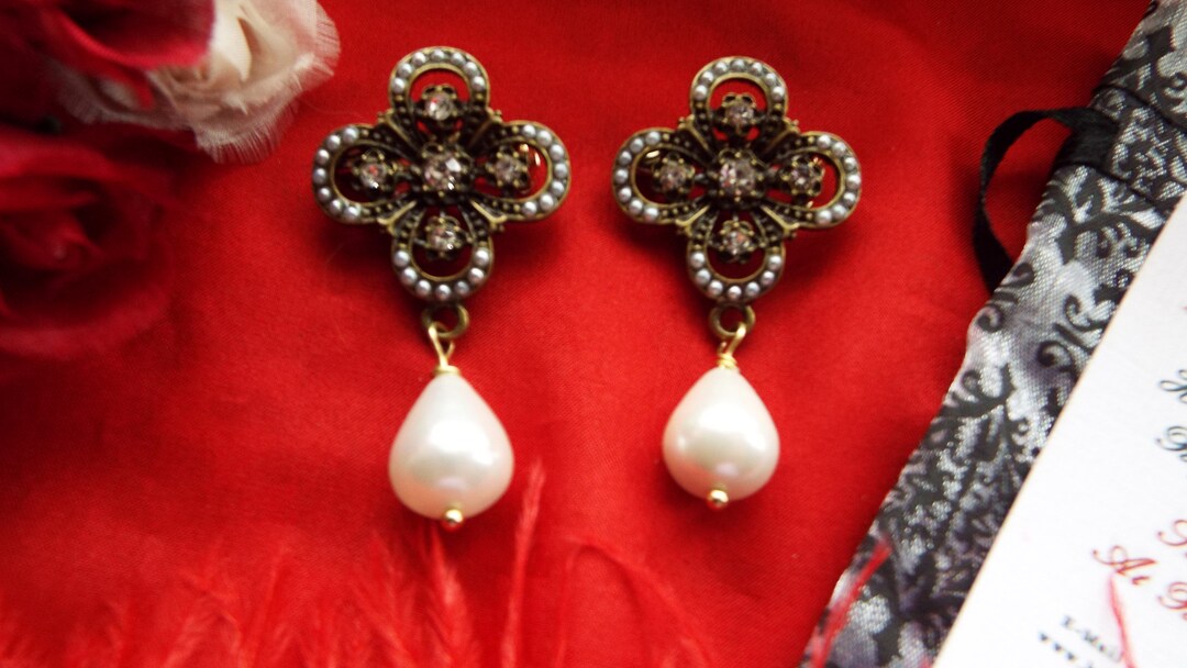 Item BR-0051F Flounce Pins With Pearls Georgian Brooch, Regency Brooch ...