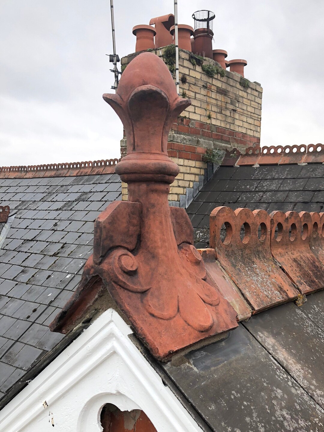 Victorian Ball Roof Finial Copy of Original 90 Degree Angled Ridge Tile ...