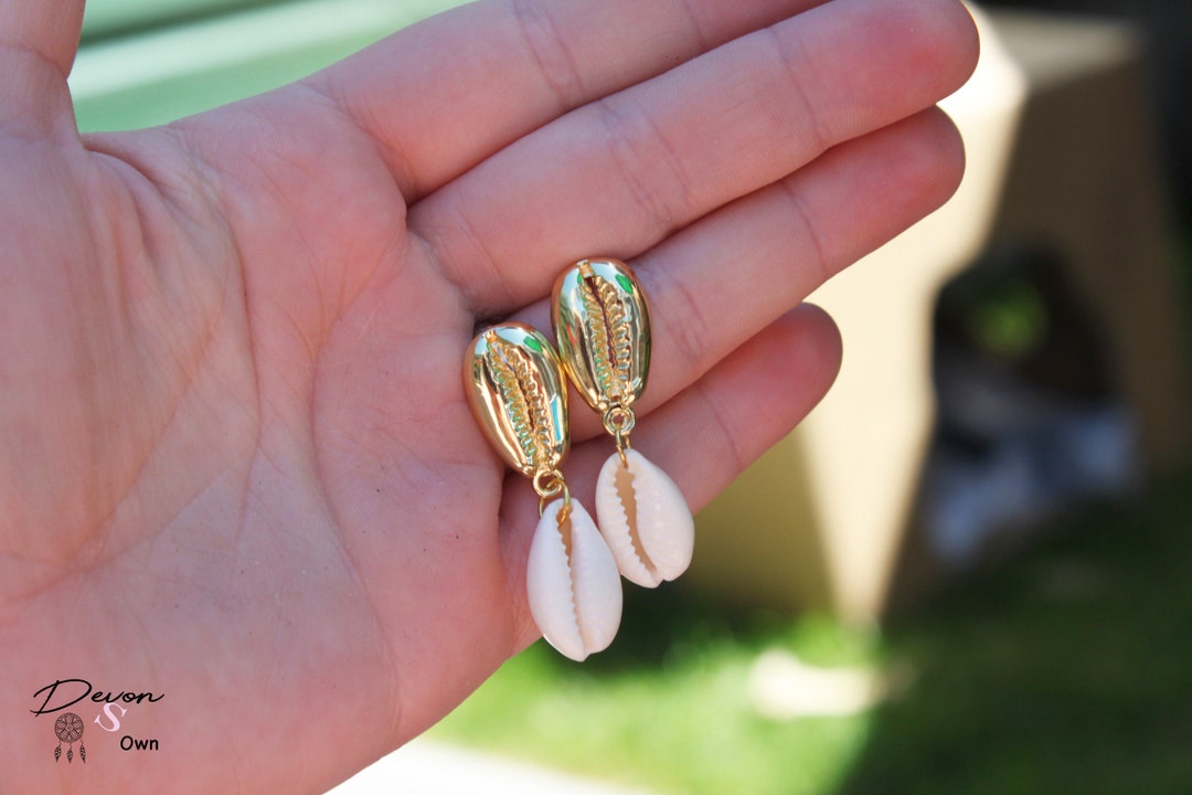 Gold Kauri Shell Ear Stud With Nature Shell, Shells Earings, Cowry ...