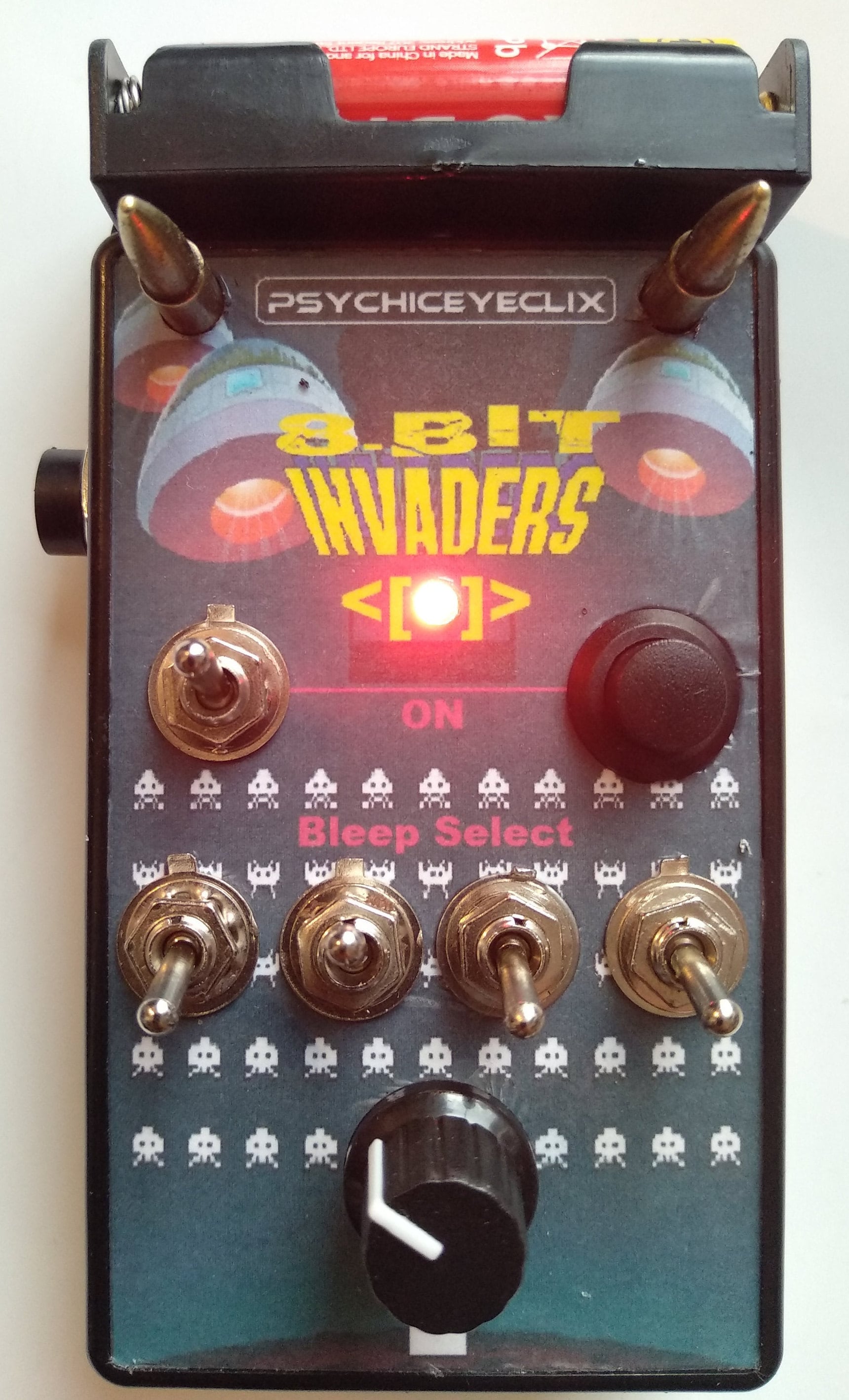 8-bit Invaders Lazer Synth / Box of Sirens - Etsy Australia