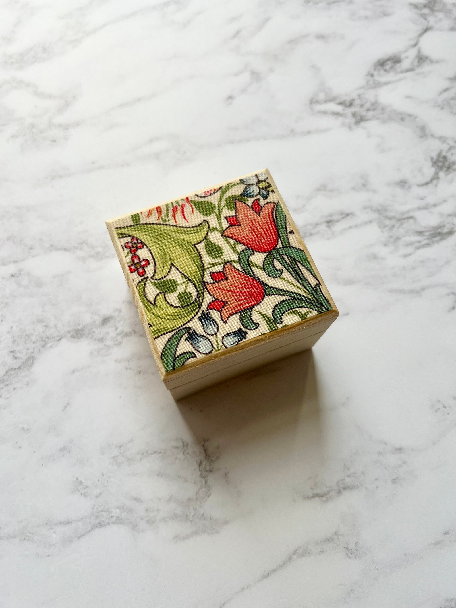 Wooden Scatter Box With Hinged Lid, William Morris Keepsake Trinket ...