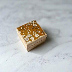 Liberty of London Trinket Box With Hinged Lid, Pretty Floral Keepsake ...