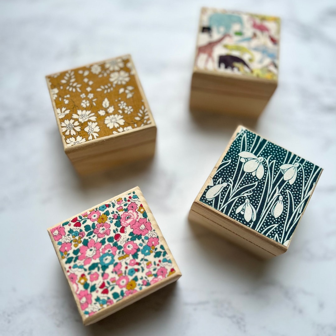 Liberty of London Trinket Box With Hinged Lid, Pretty Floral Keepsake ...