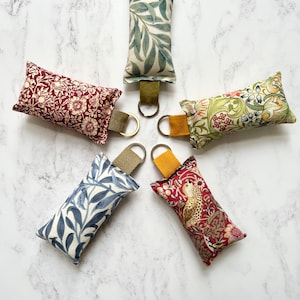 William Morris Key Fob, William Morris Key Ring, Fresher Gift ...