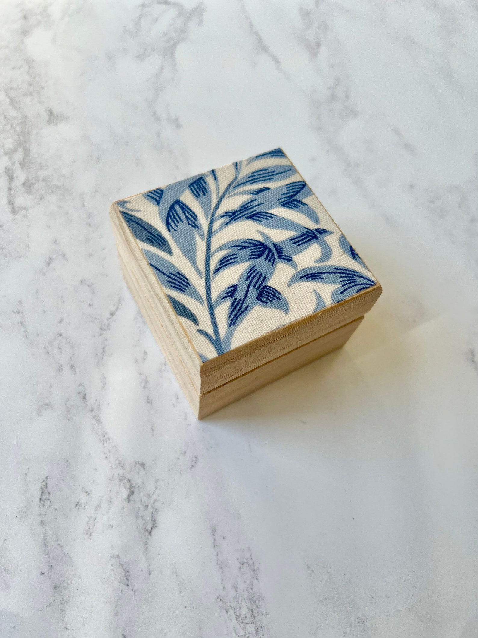 Wooden Scatter Box With Hinged Lid, William Morris Keepsake Trinket ...