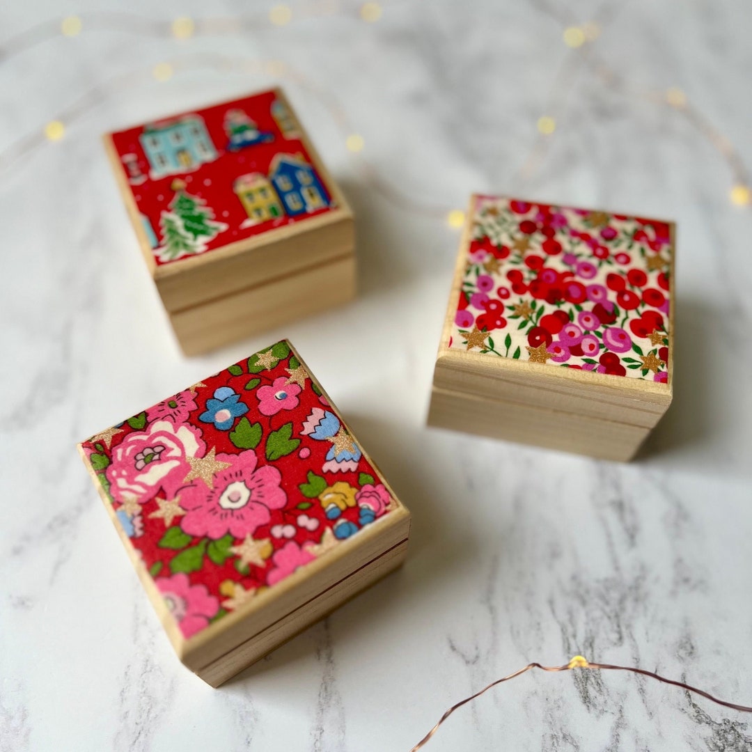 Liberty Fabric Christmas Trinket Box: Keepsake Jewelry Ring Box - Etsy