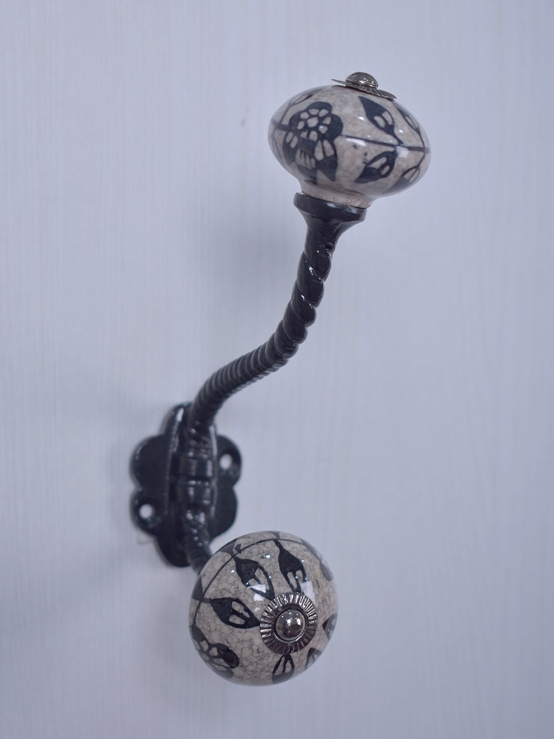 Black Leaf Decorative Ceramic Wall Hanger | Vintage Metal Wall Hook for ...