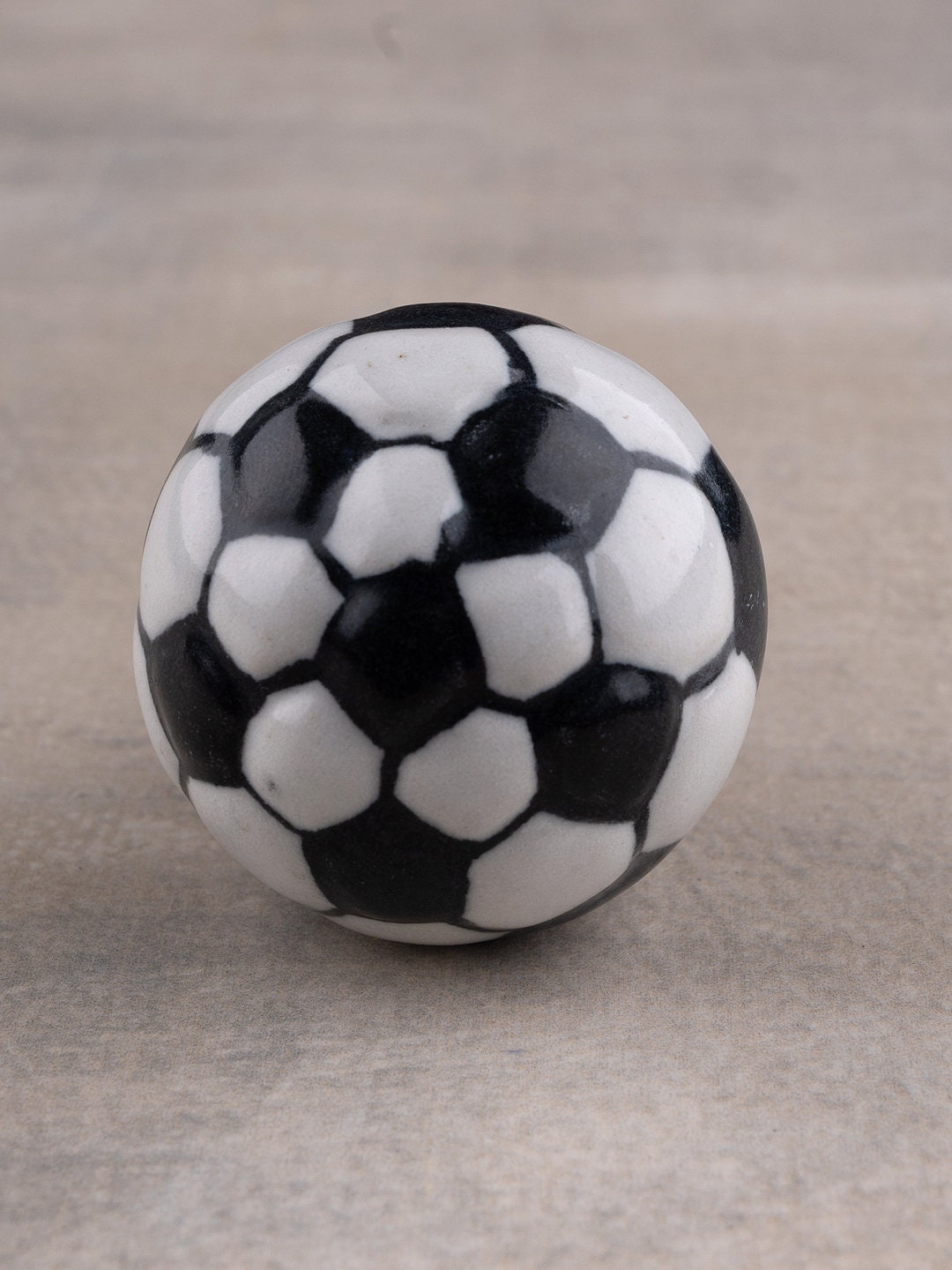 Black and White Color Checkered Round Ball Shape Handmade Embossed ...